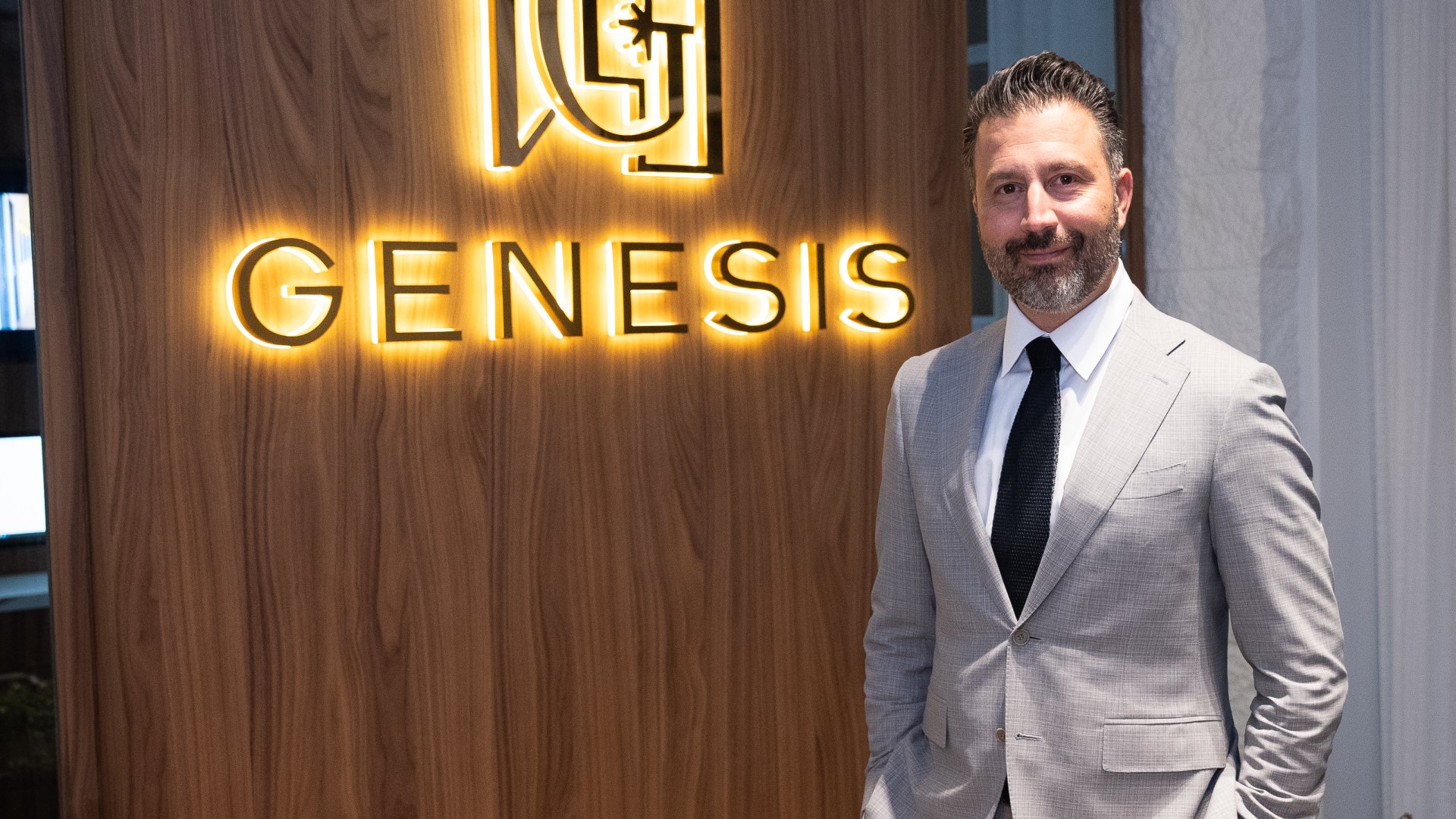 Give Your Smile a Glow-Up With These 10 Dental Product Picks From Dr ...