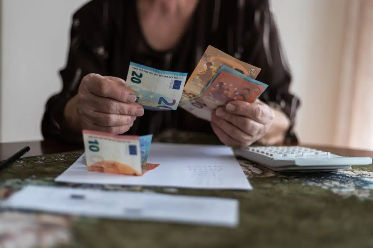 Πότε πληρώνεται το έκτακτο επίδομα 250 ευρώ στους συνταξιούχους