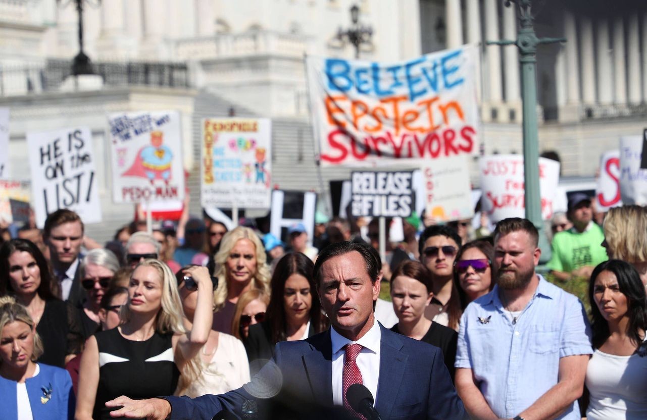 Affaire Jeffrey Epstein : ces propos graveleux que contient un « livre ...