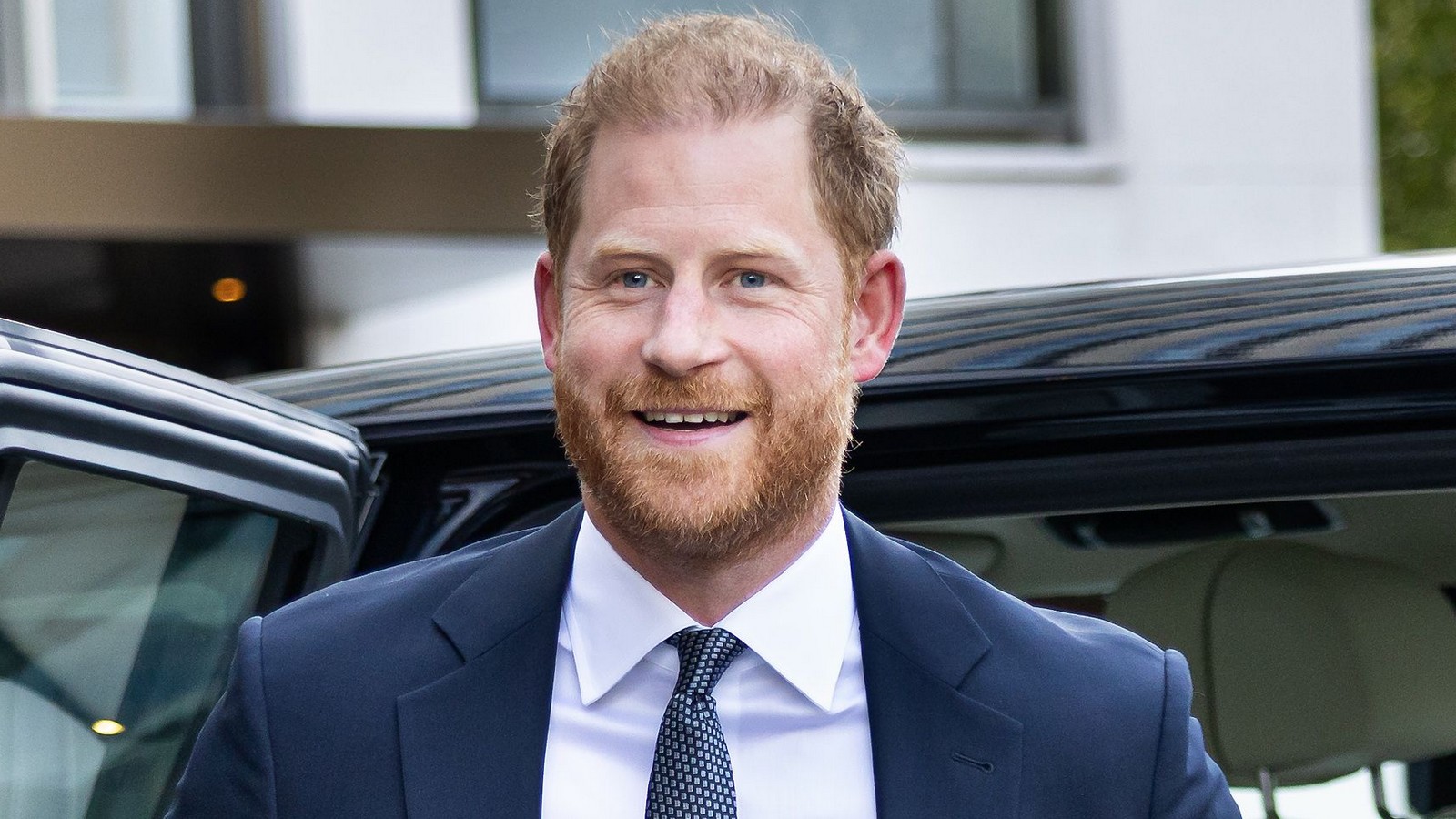 Meghan Markle et le prince Harry séparés, le duc de Sussex apparaît "plus détendu"