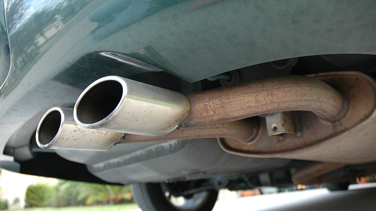 Why did muscle cars have dual exhaust tips? The truth