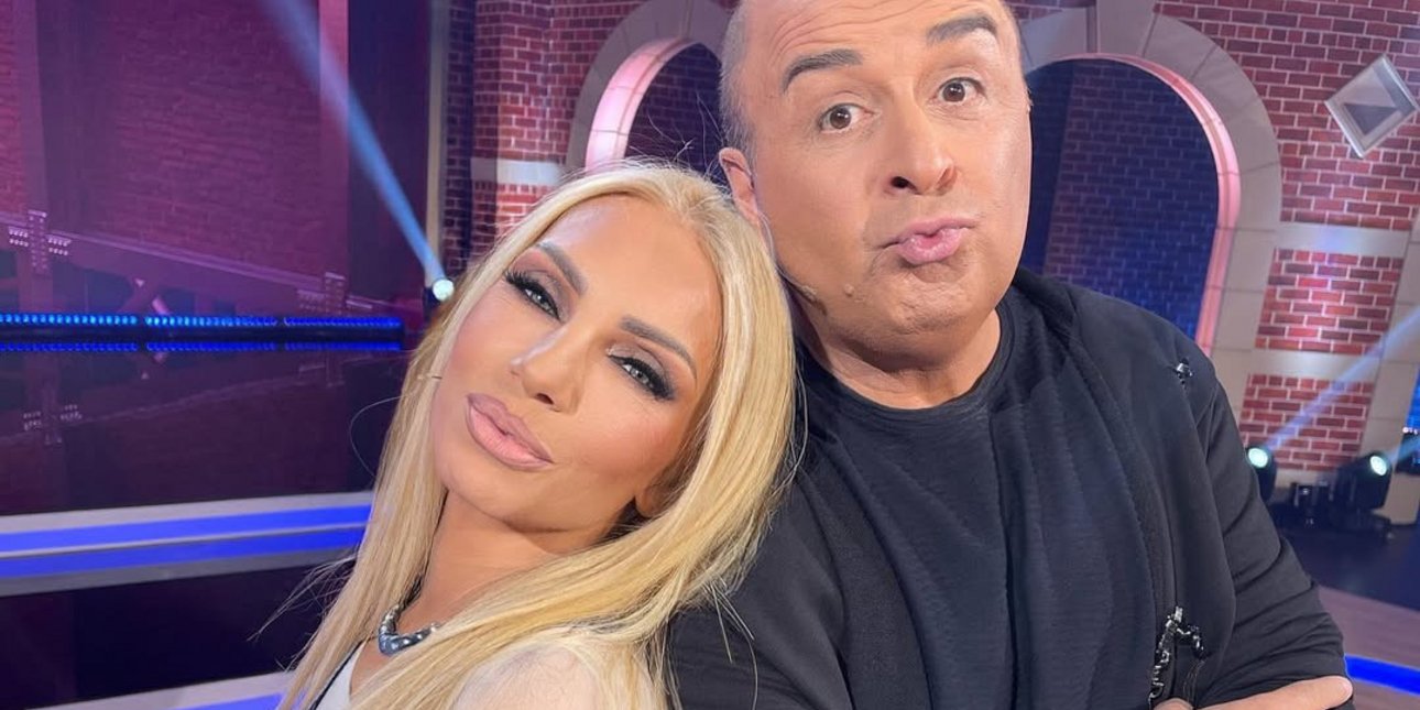 Η Έλενα Τσαβαλιά έγινε νονά -Ποζάρει με τον 21χρονο γιο της, Χάρη, με ...