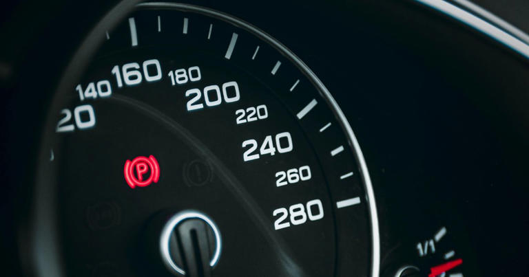 Un excès de vitesse à 252 km/h impuni en agglomération