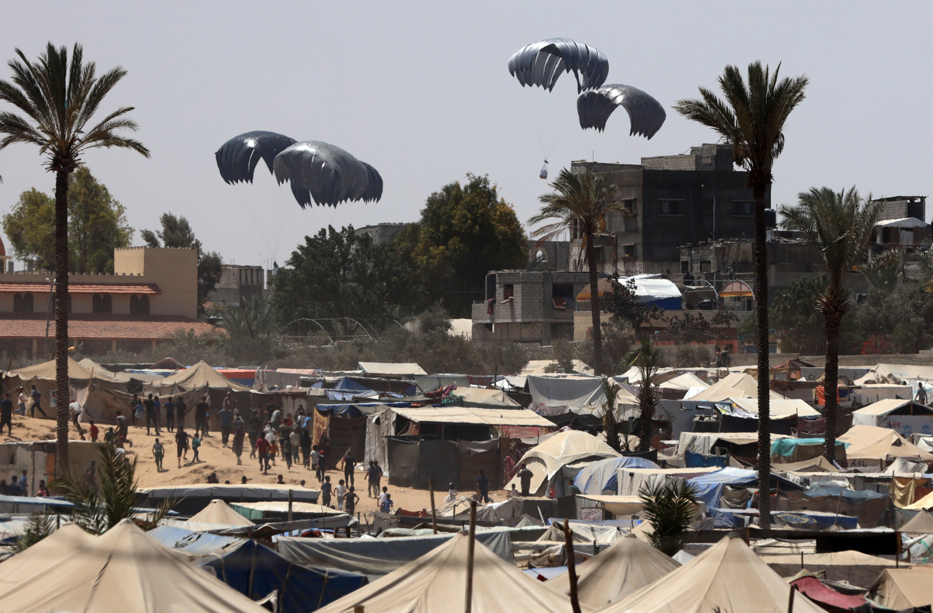 Die Risiken von aus der Luft abgeworfener Hilfe in Gaza