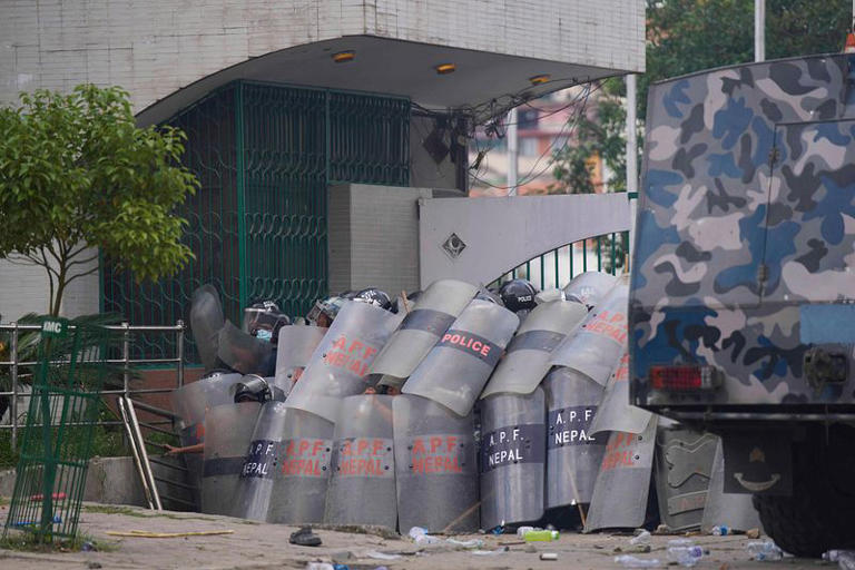 Chilling new video shows Charlie Kirk suspect Tyler Robinson casing campus hours before ...