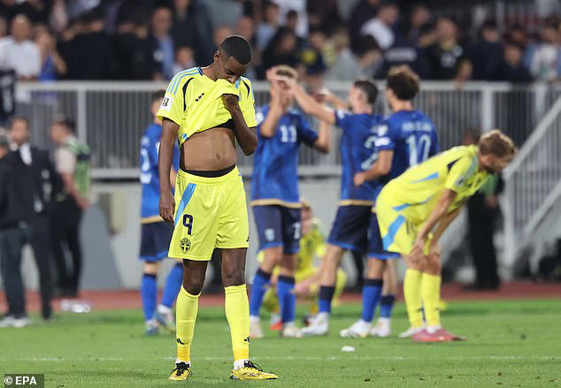 Alexander Isak speaks publicly for the first time since British record ...