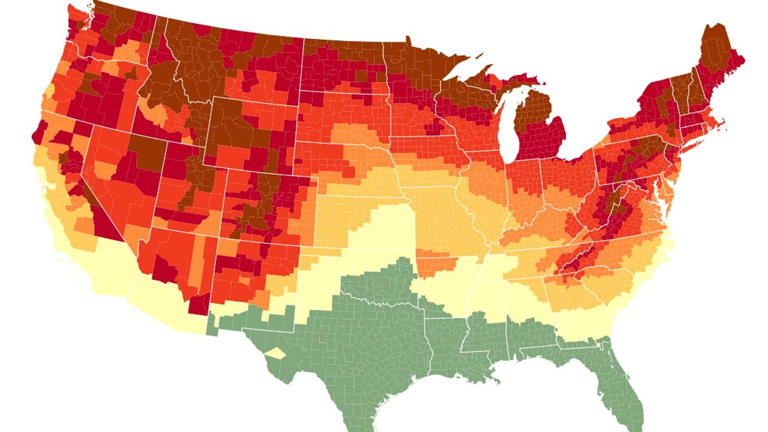When Michigan's leaves change color: Check the fall foliage map here