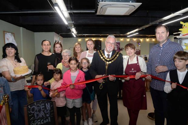 International MasterChef finalist opens café in shopping centre