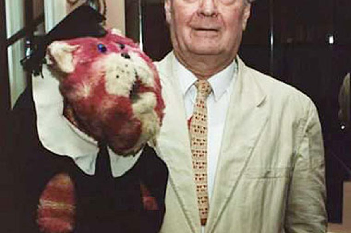 Bagpuss returns to fix modern Britain in new film