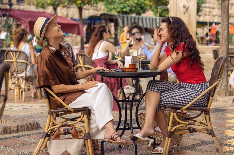 Where is The Girlfriend filmed?