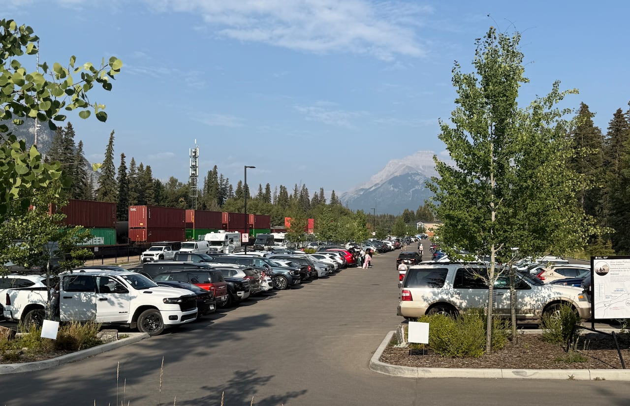 Banff breaks summer traffic record — again