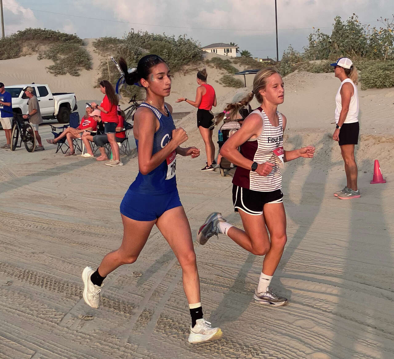 Cigarroa’s Daniela Garza takes second at Port Aransas Invitational