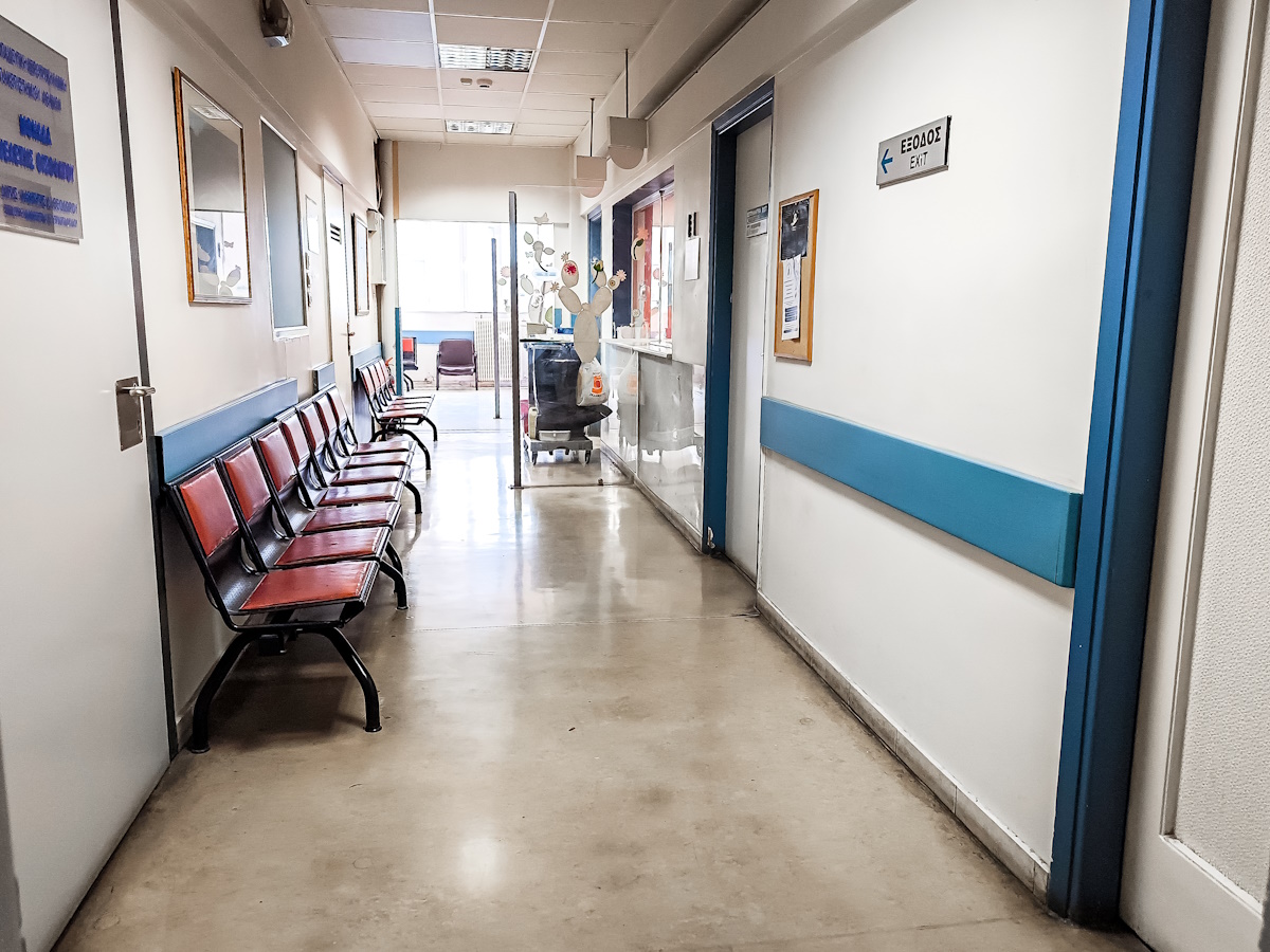 Κρήτη: Στη ΜΕΘ του ΠΑΓΝΗ 5χρονο αγόρι – Χτυπήθηκε από αυτοκίνητο στο Λασίθι