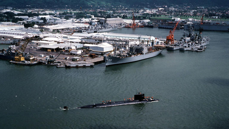 US to revive Cold War-era naval base as world’s largest weapons hub ...