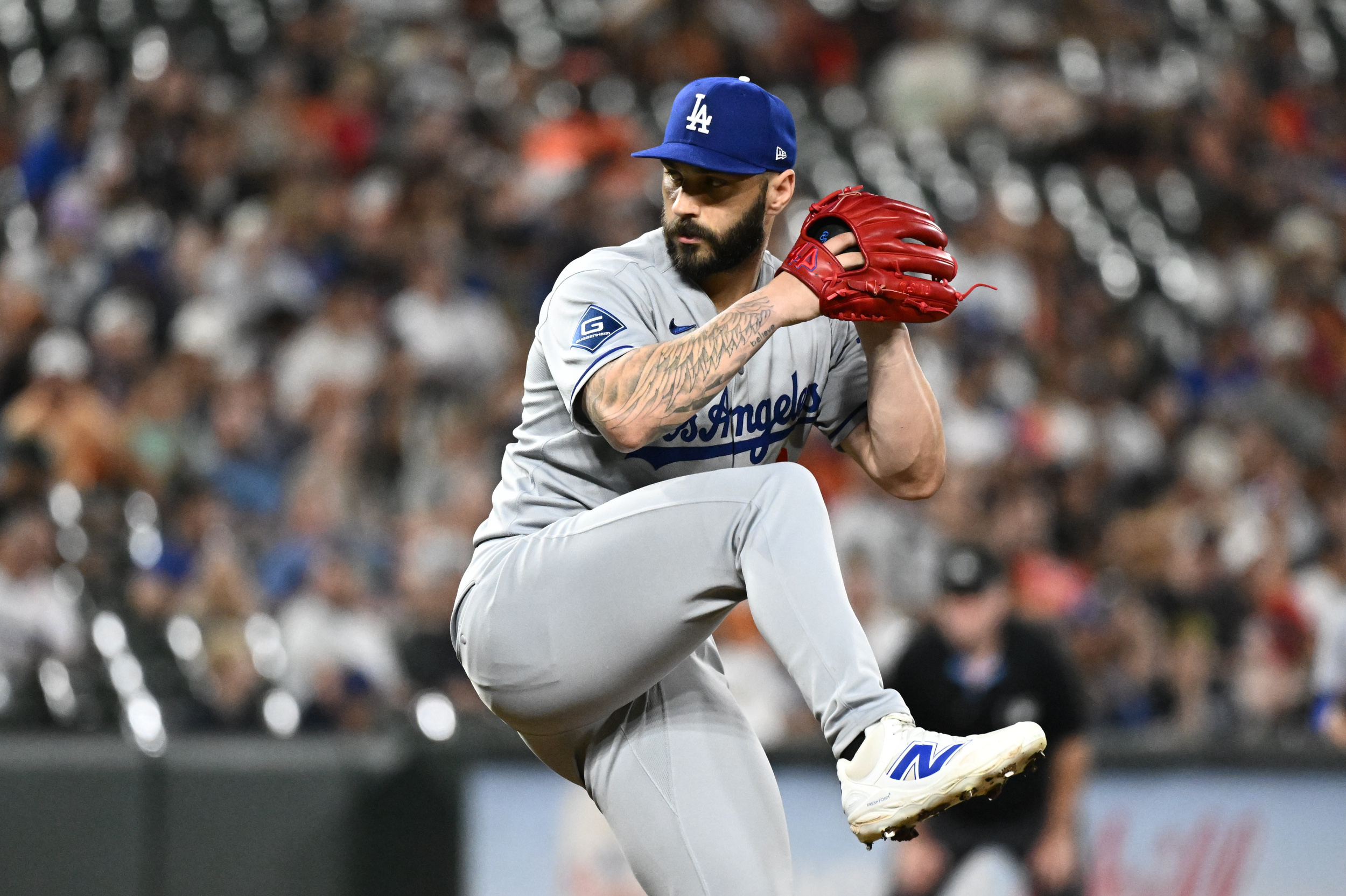 Tanner Scott gets loud boos from Dodgers fans after blowing no-hitter