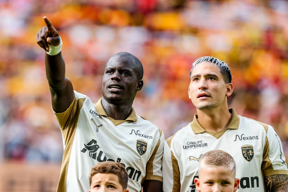 OL : Le salaire de Satriano pointé du doigt