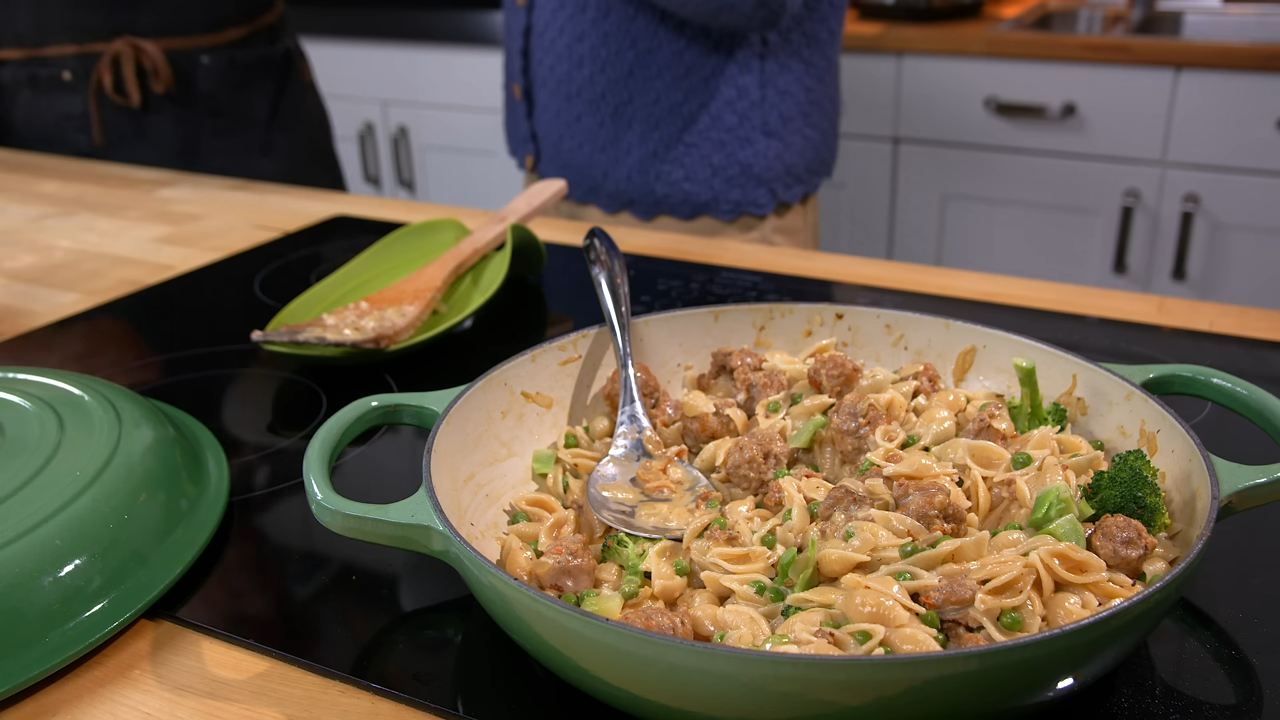 Quick & Easy One Pot Pasta Supper - The Risotto Method Explained!