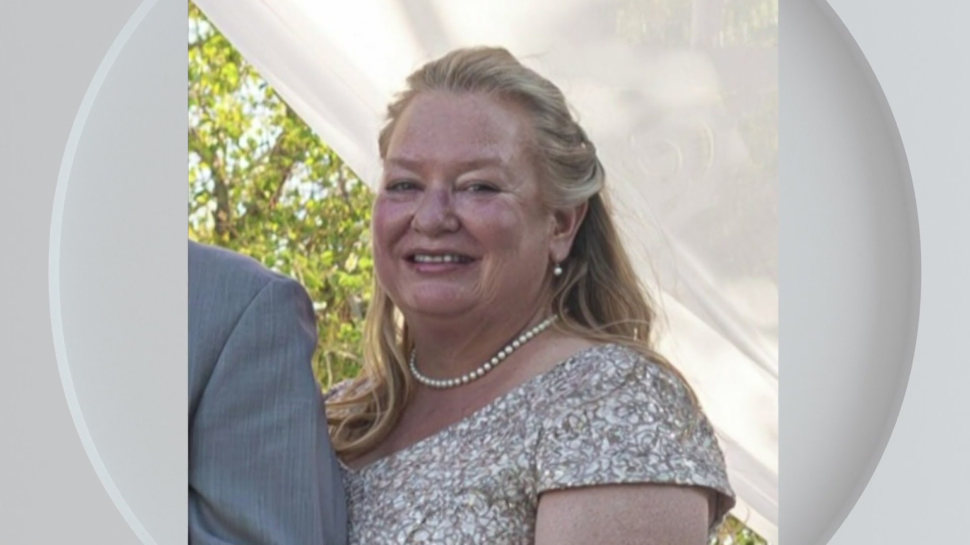 Lone Tree police investigate after woman found dead inside home