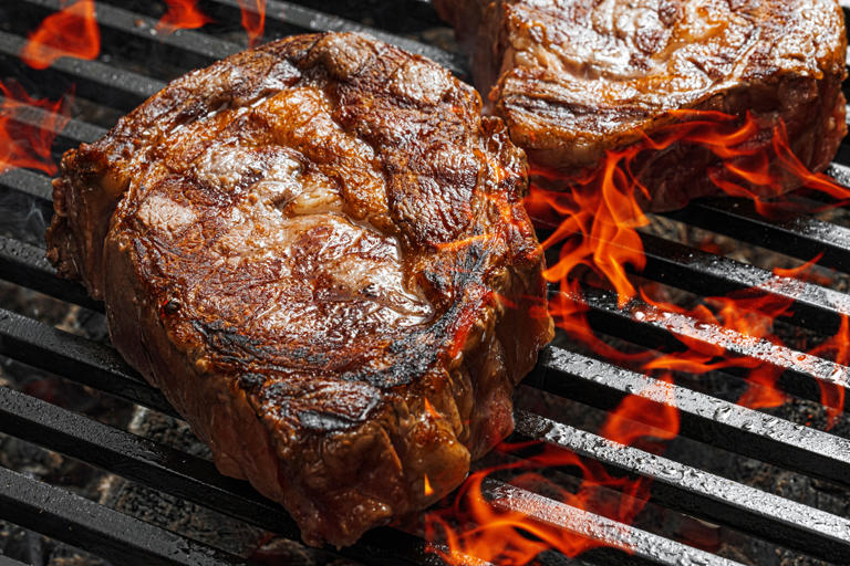 Why your steaks aren’t crusting right — and the fix is simple