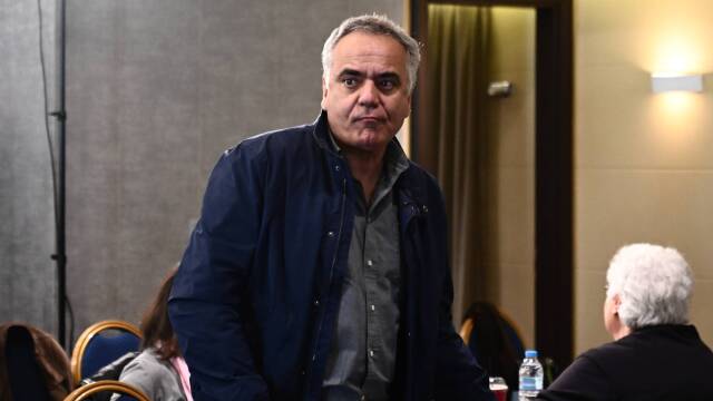 Πάνος Σκουρλέτης: Τα παιδικά χρόνια, ο ΣΥΡΙΖΑ και η υπέροχη οικογένεια ...