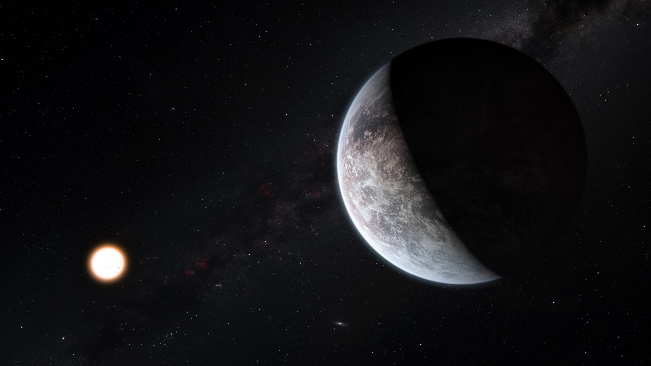 Astronomers detect water vapor in atmosphere of distant super-Earth