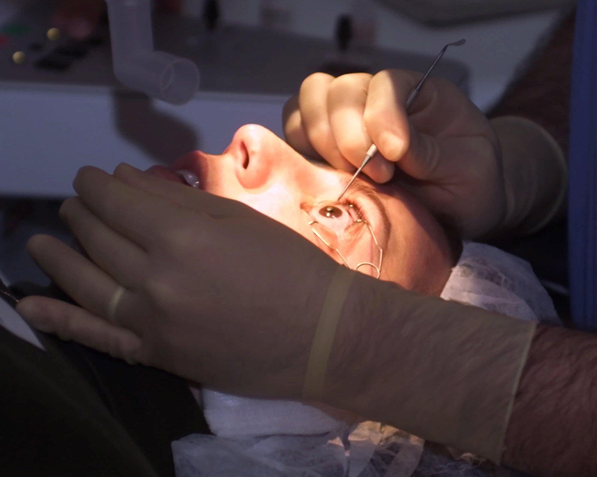 Eyes hide clues to the onset of systemic and tumoral diseases