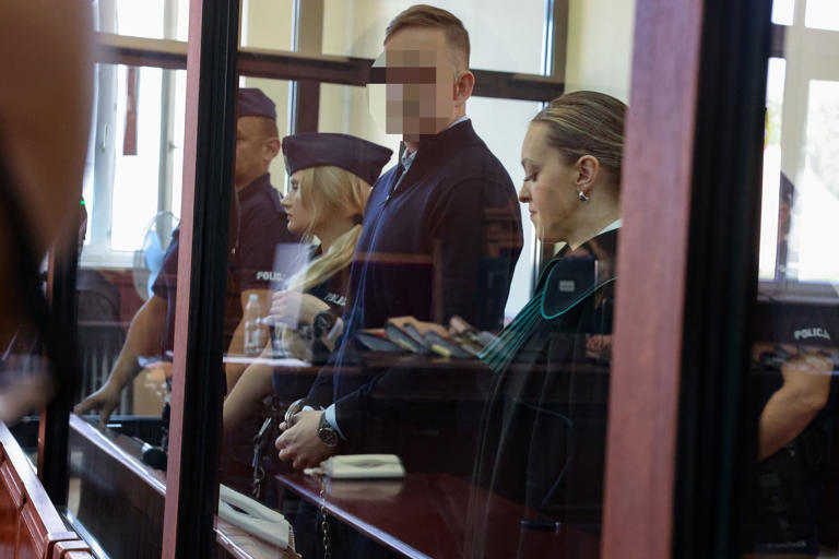 Tak wygląda Sebastian Majtczak na ławie oskarżonych. Widoczna zmiana