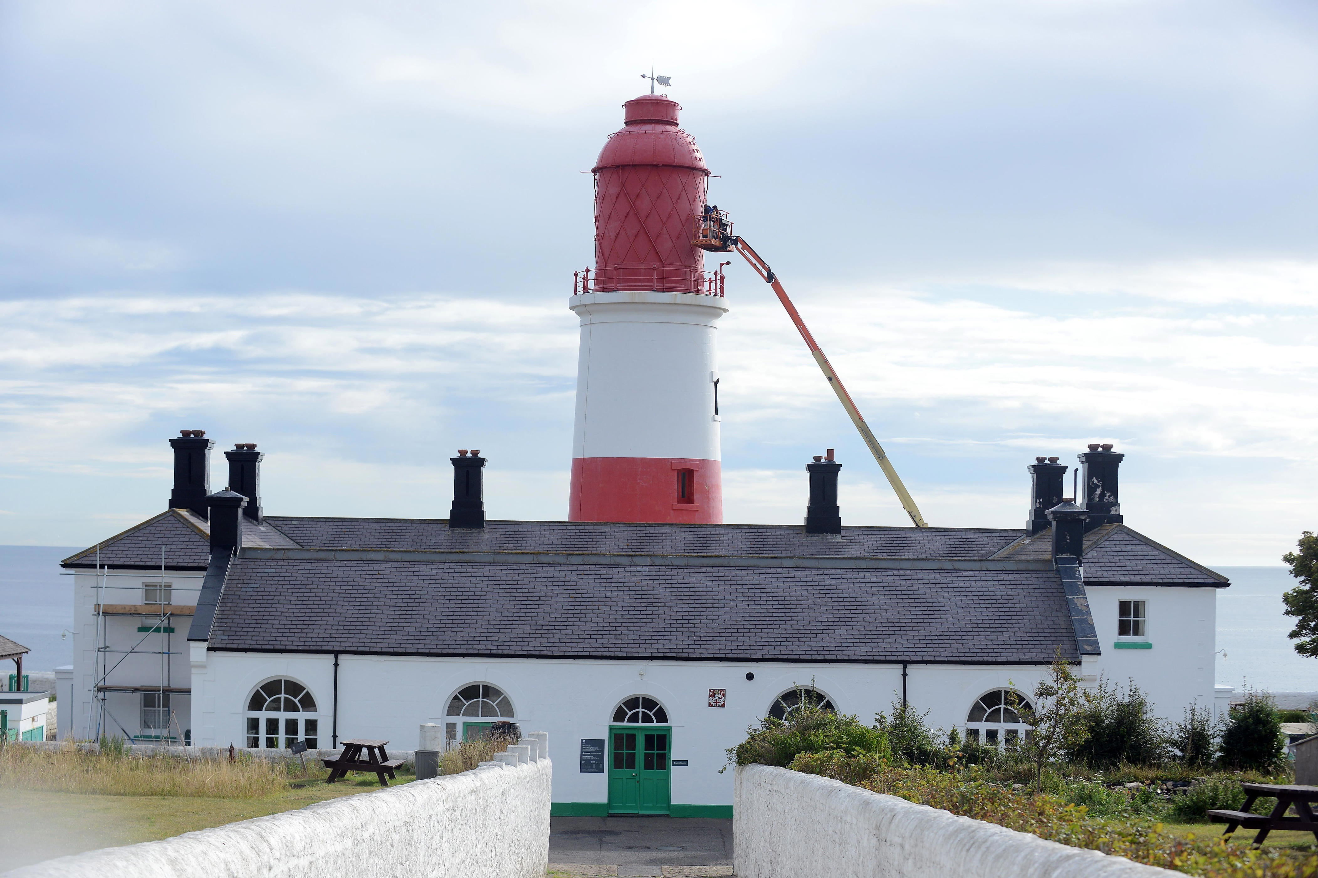 'Fog off the Tyne' hampers South Tyneside lighthouse revamp