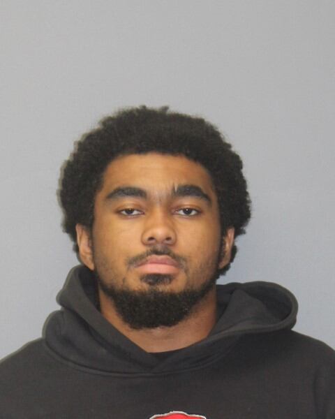 Police: Hartford man convinced victim of compromised bank accounts ...