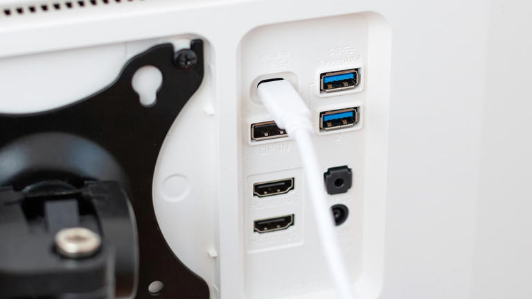 What Do Upstream And Downstream USB Ports Mean On A Monitor?