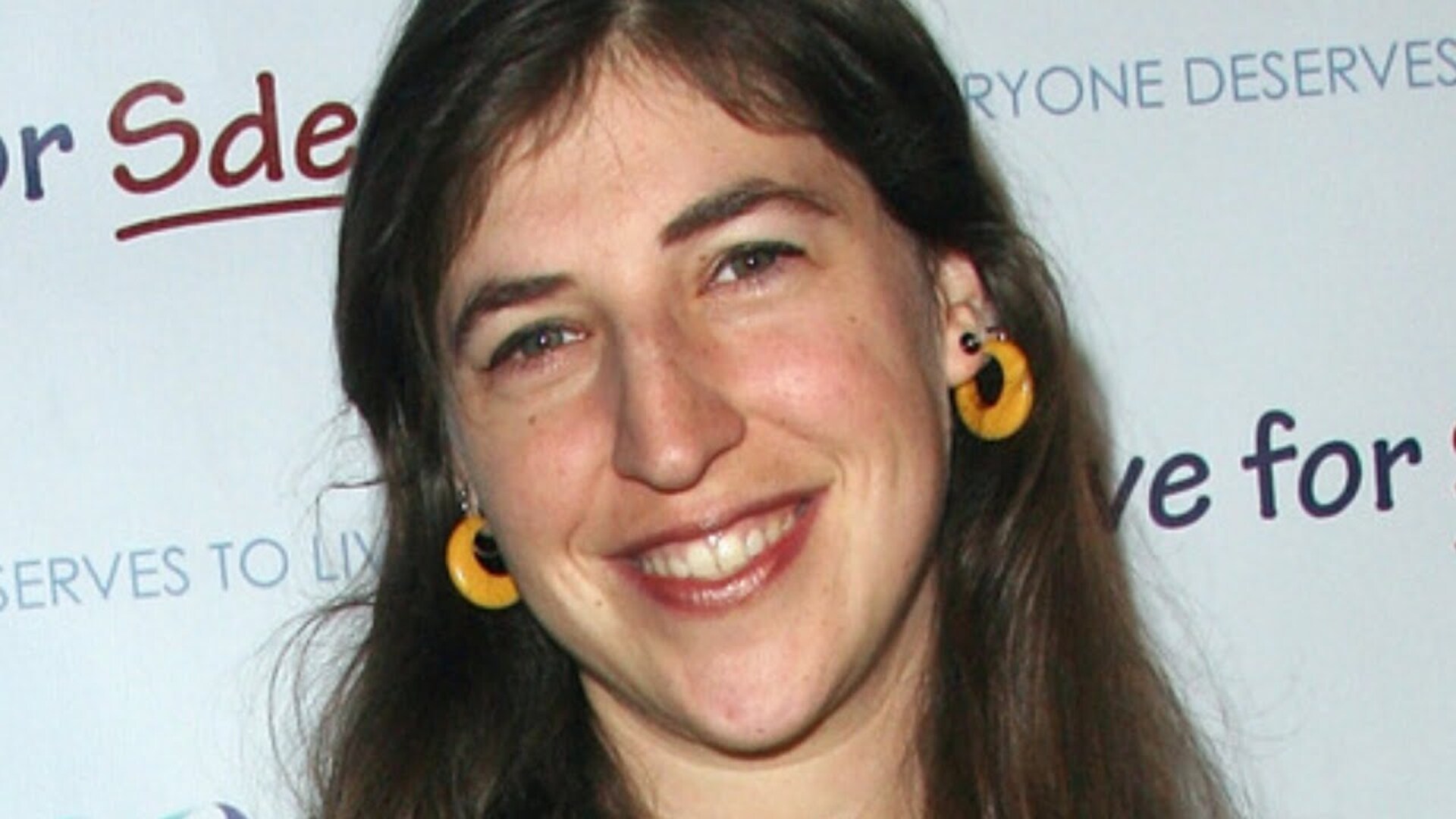 The transformation of Mayim Bialik from childhood to The Big Bang Theory