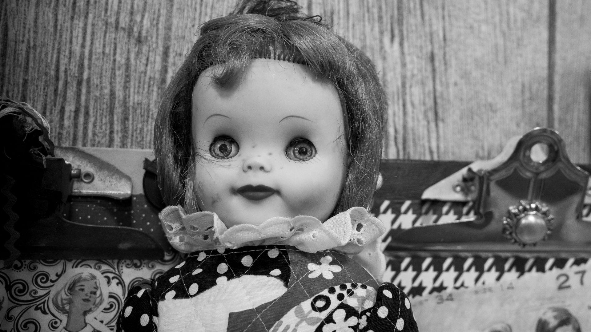 20 Terrifying Cursed Objects Throughout History