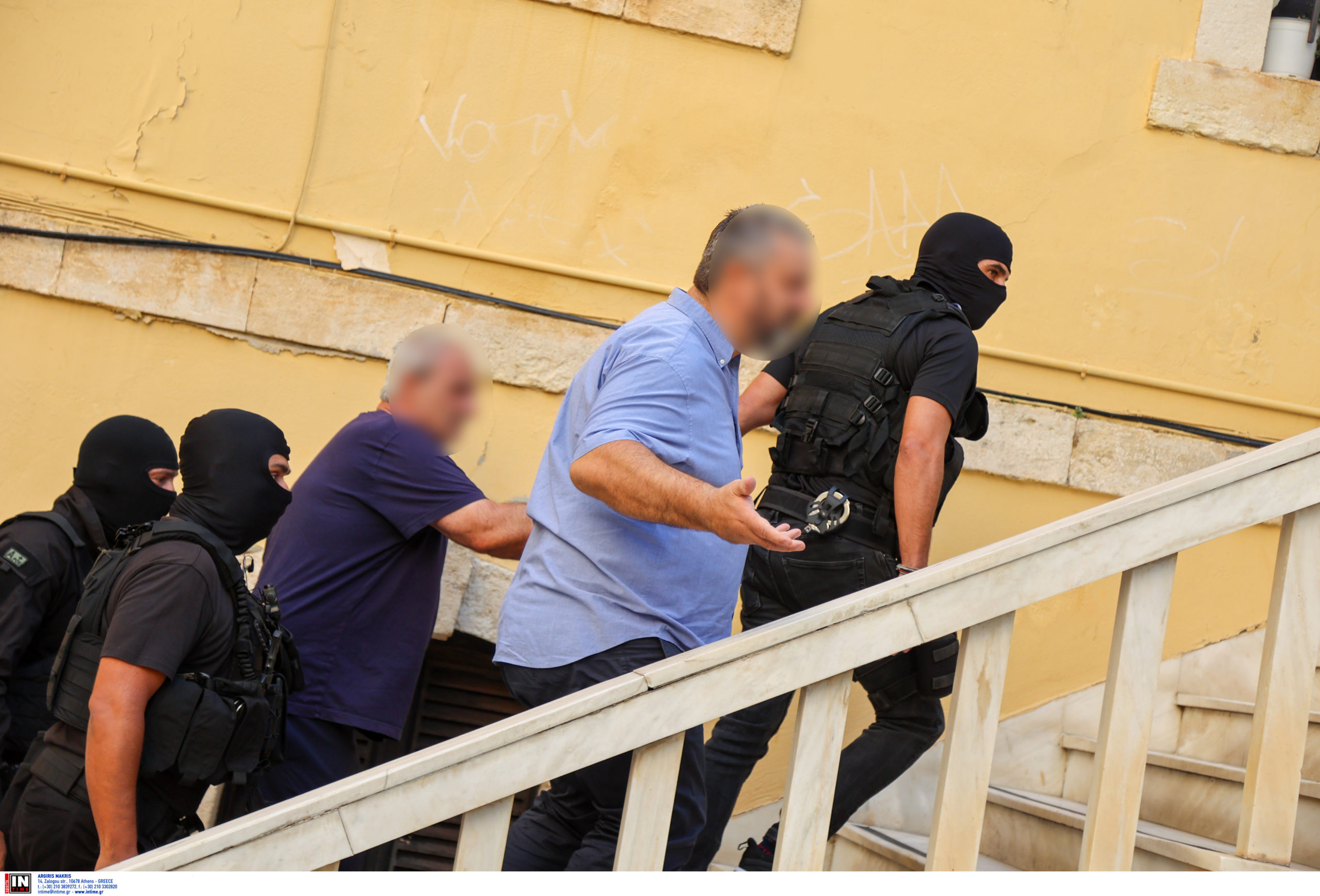 «Μαφία της Κρήτης»: Απολογούνται από το πρωί τα δύο αδέλφια ...