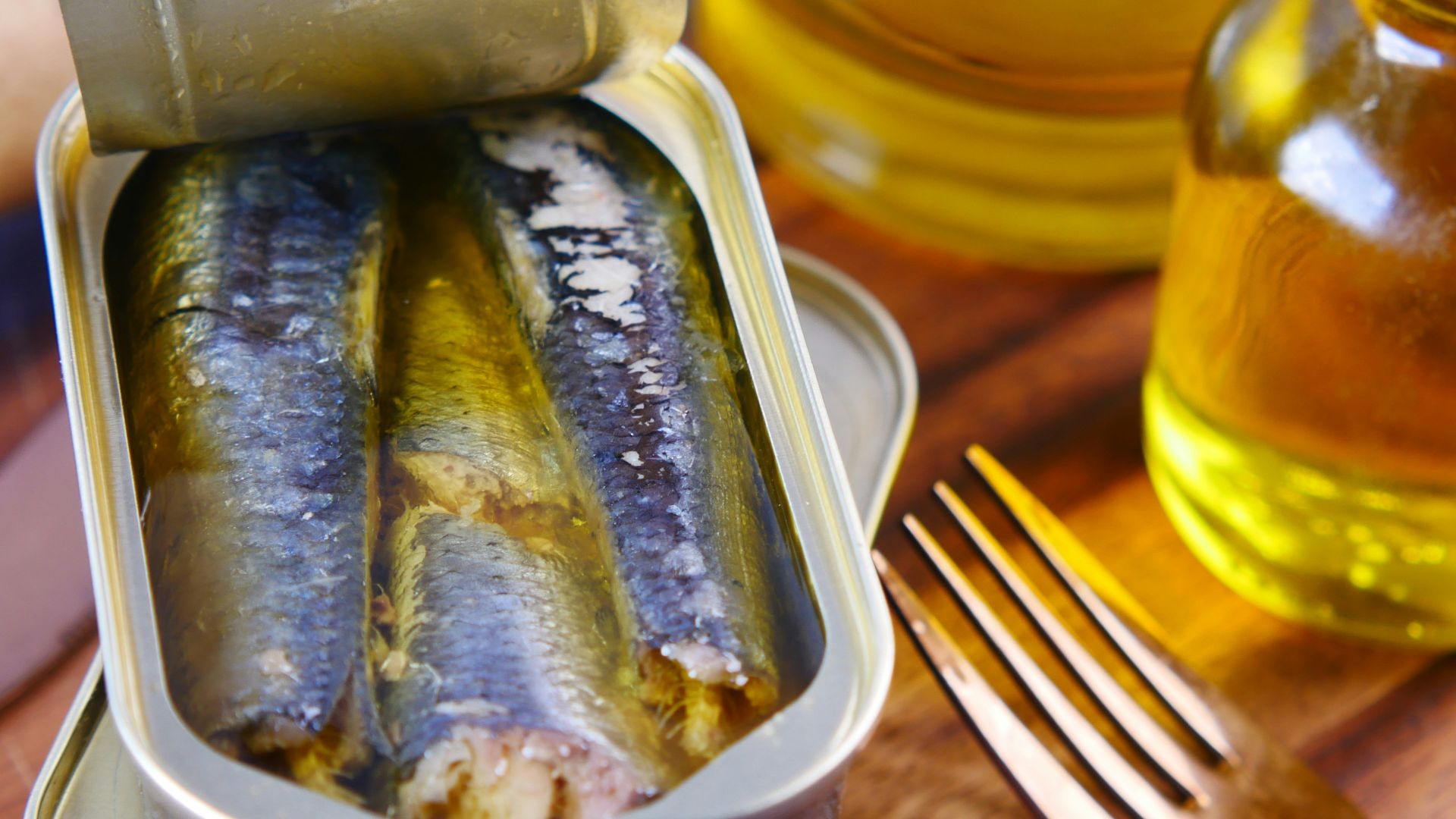 10 Countries With Boring Food & 10 With The Best