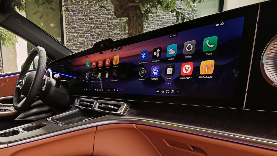 Ein-Meter-Display MBUX Hyperscreen im Mercedes GLC: Mercedes setzt auf ...