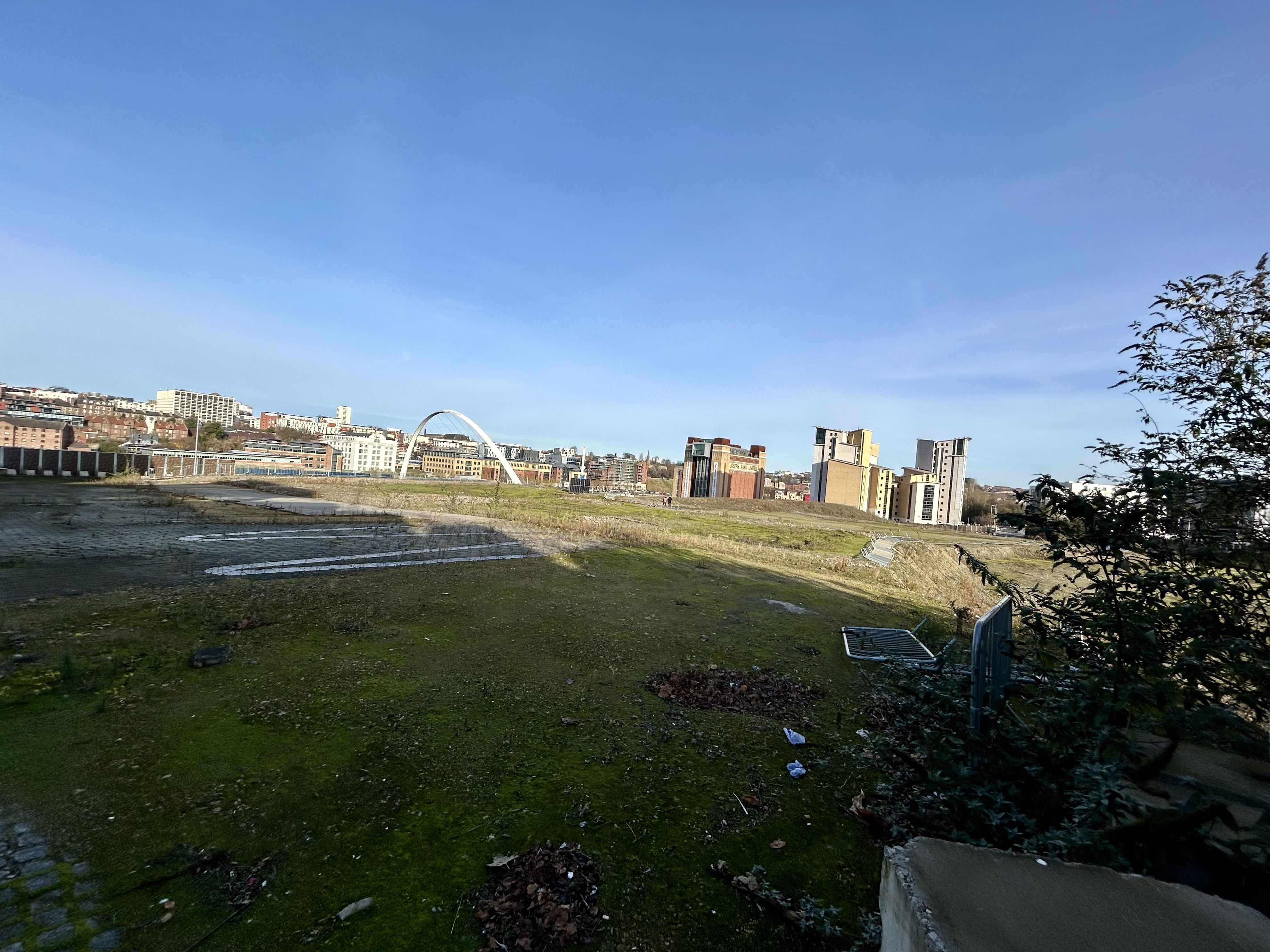 Council rejects call to abandon 'pipe dream' Gateshead Quays vision ...