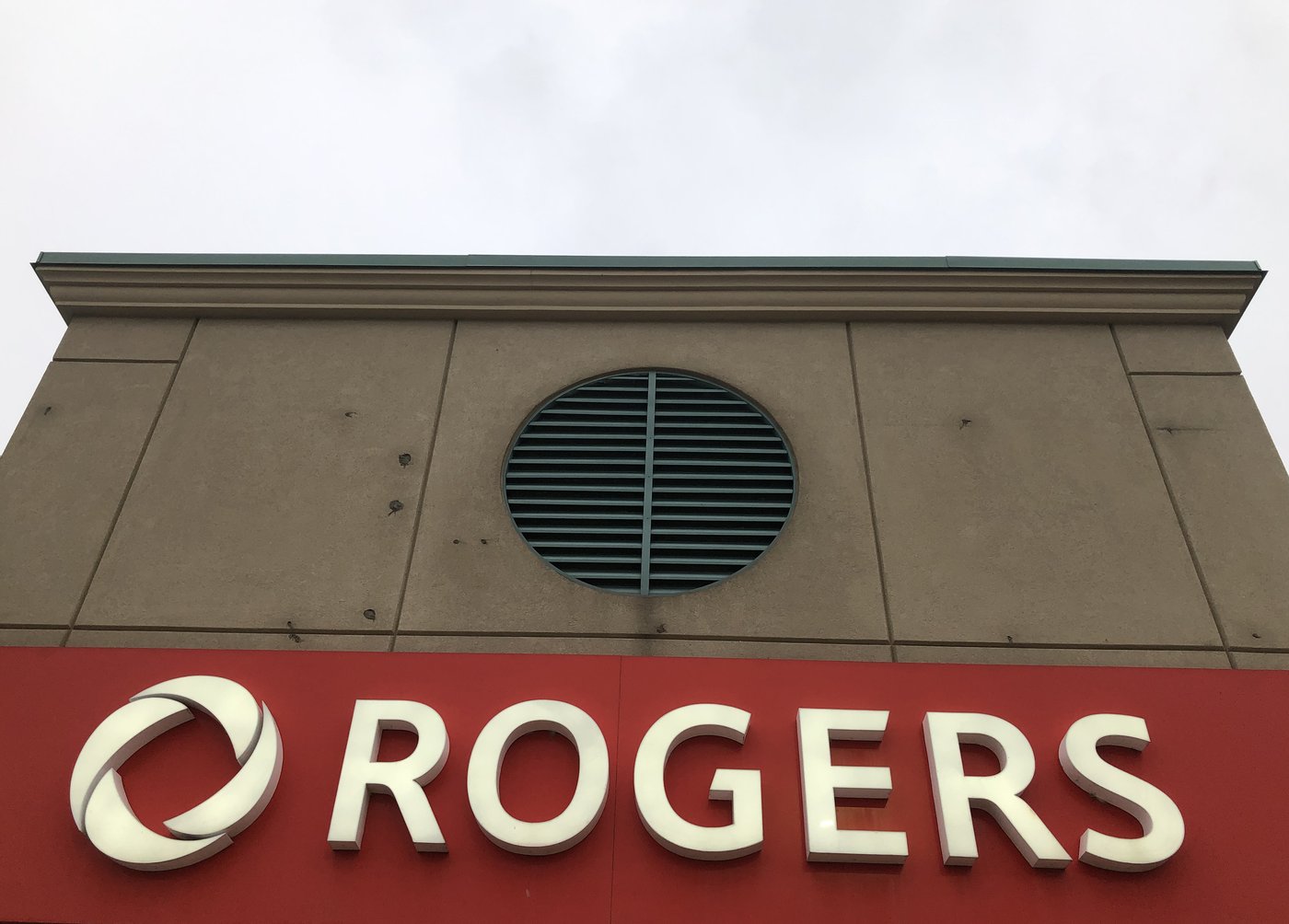 Rogers expanding coverage for satellite-to-mobile text messaging trial