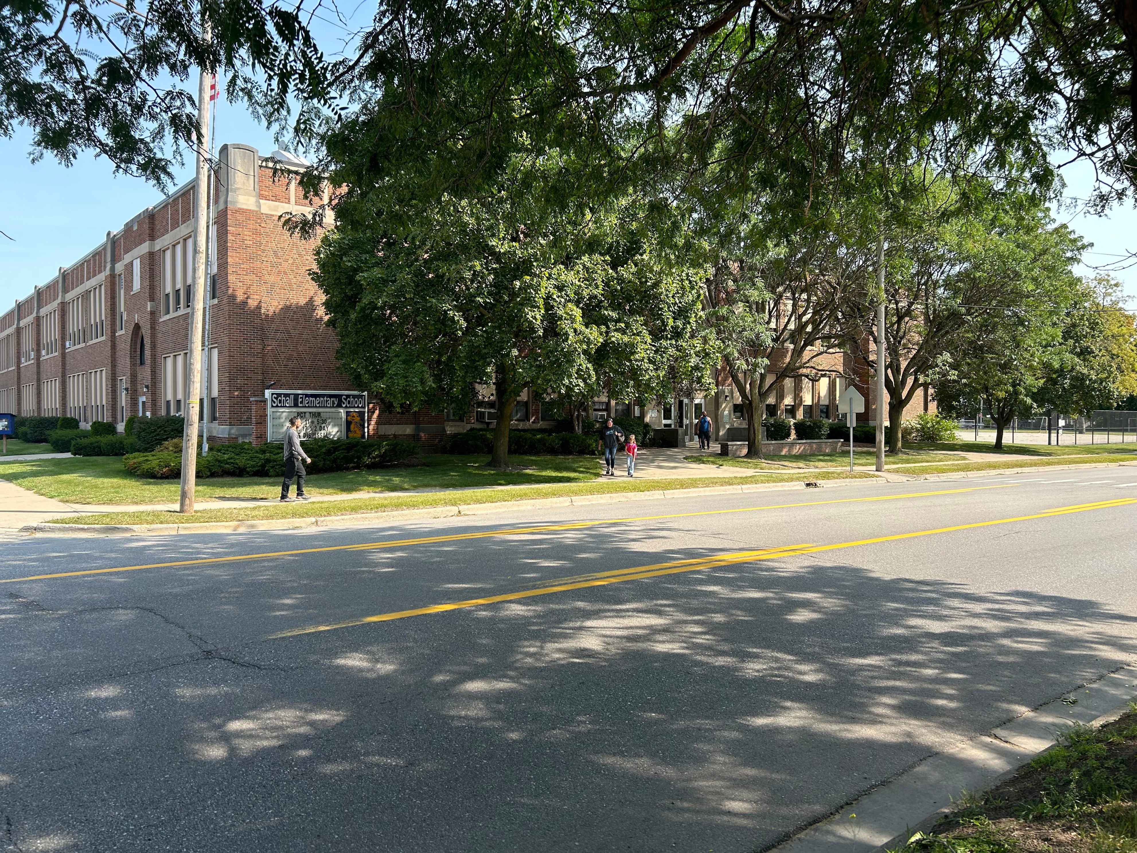 Students evacuated after expired pepper spray discharge spreads through ...