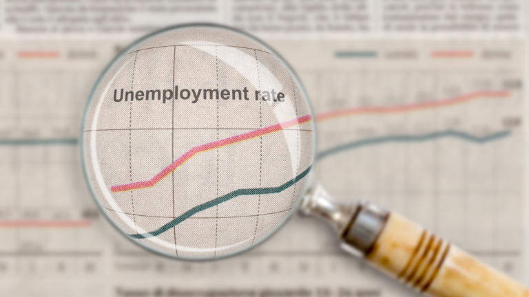 Weak US jobs send gold higher and lift TSX as CUSMA uncertainty returns