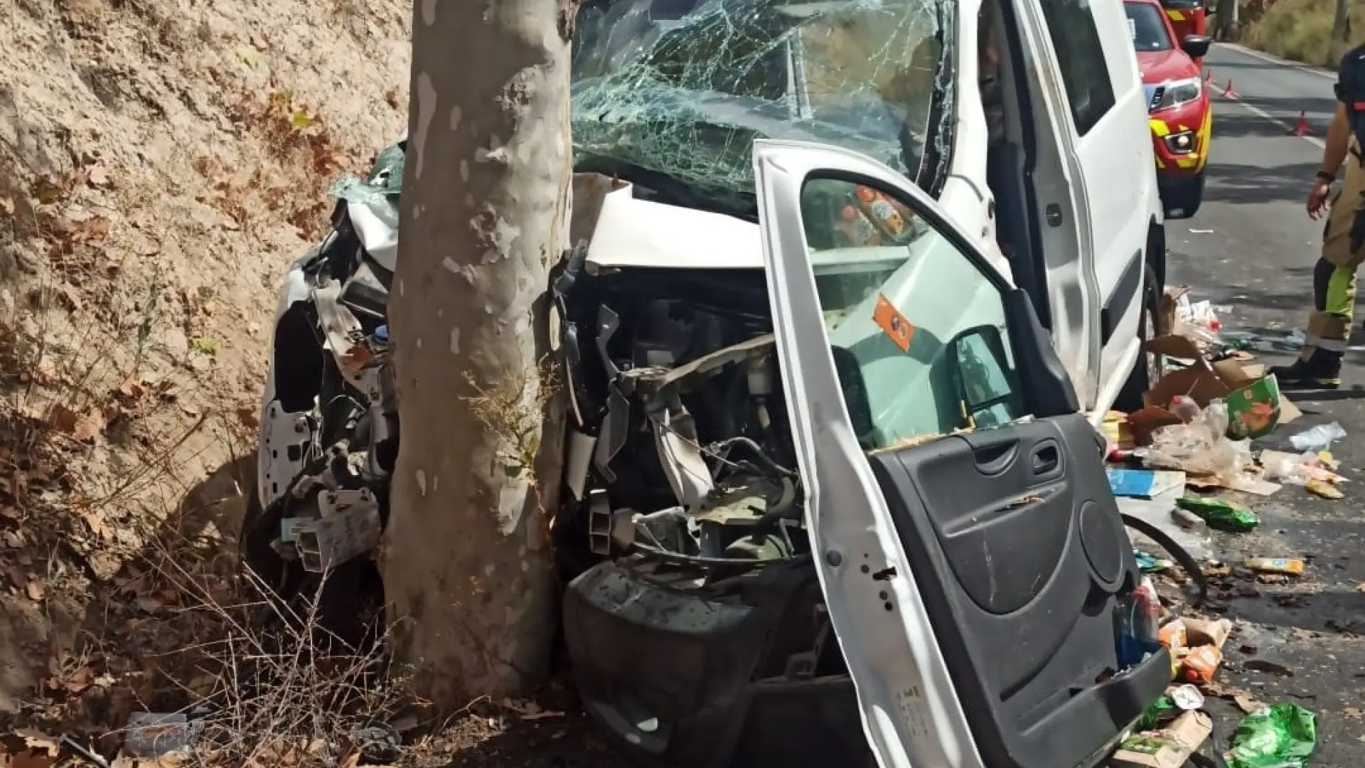 Muere una mujer y su hija resulta grave en un accidente de tráfico al ...