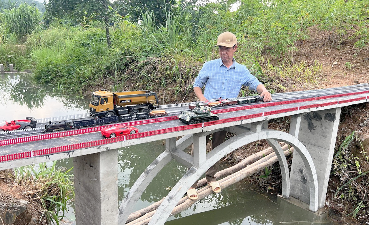I built a stunning 4K bridge! 🚧