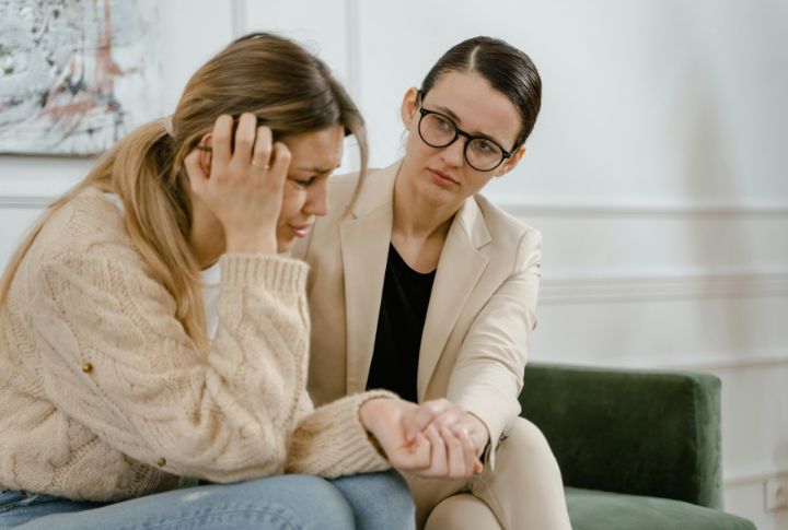 20 Common Things Lonely People Always Say