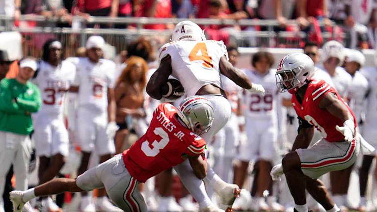 CJ Baxter Praises Texas Offensive Lineman For Taking 'Huge Stride'