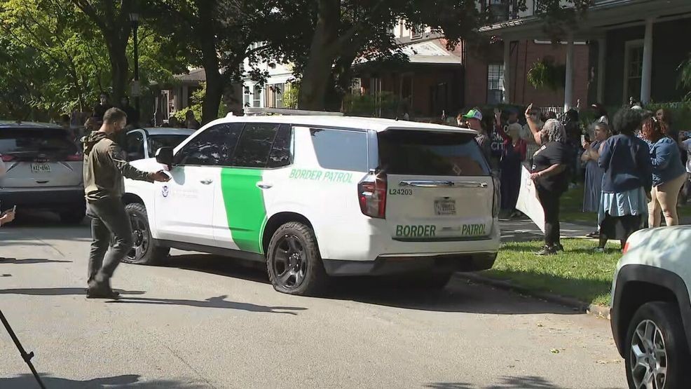 Federal agents seek two men after ICE operation in Rochester leads to ...