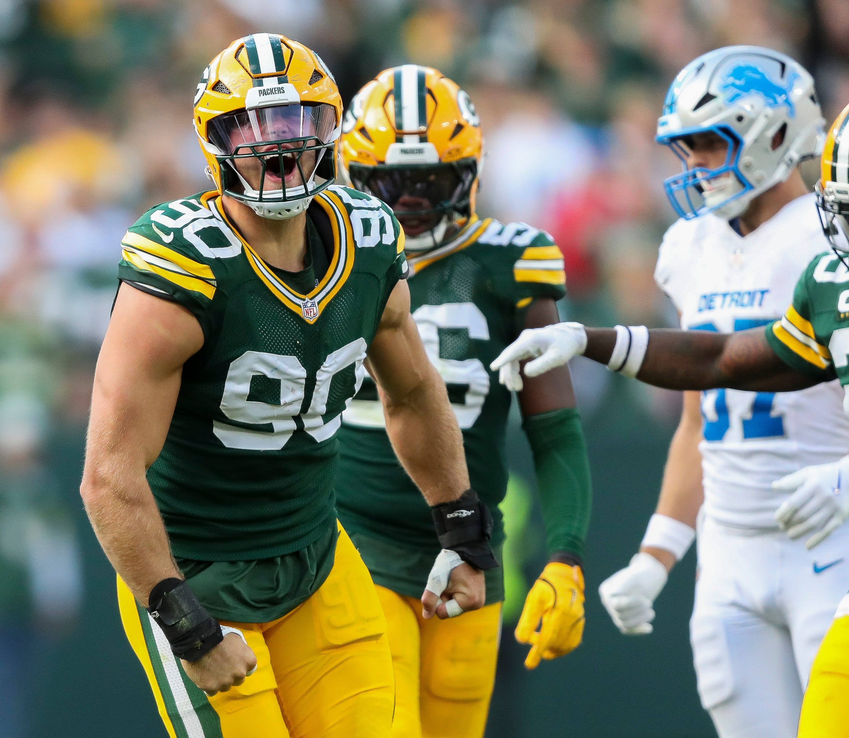 Packers pick up fifth-year option on edge rusher Lukas Van Ness