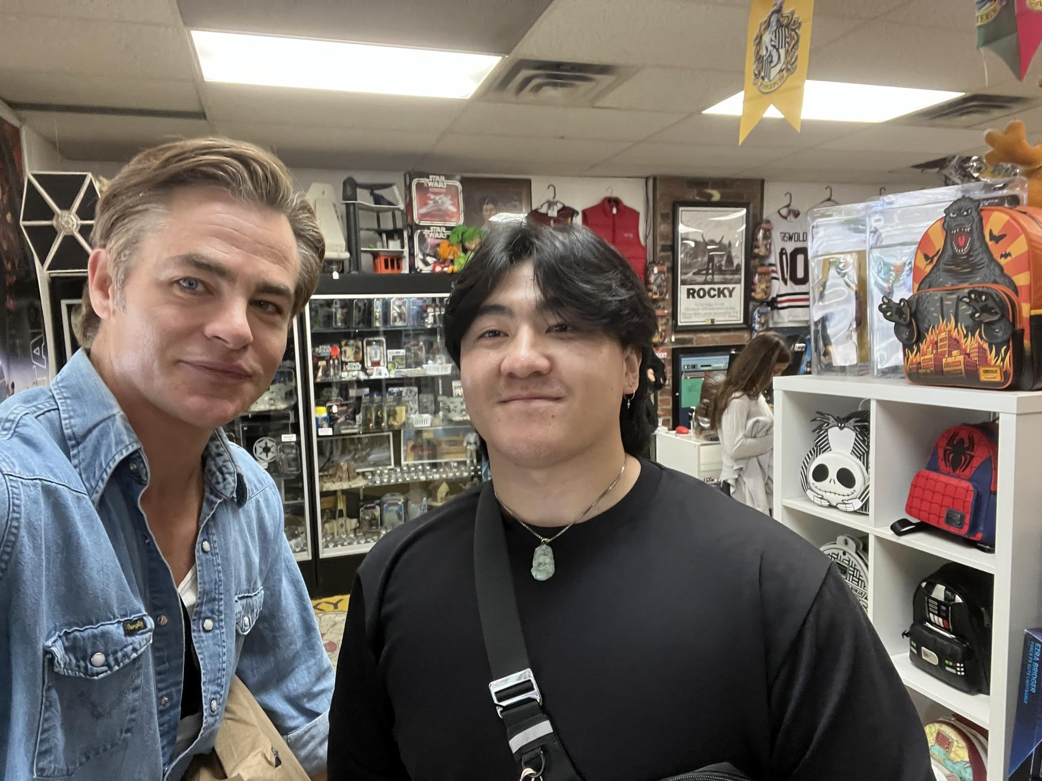 Chris Pine movie shooting in Medina, Akron-Canton Airport