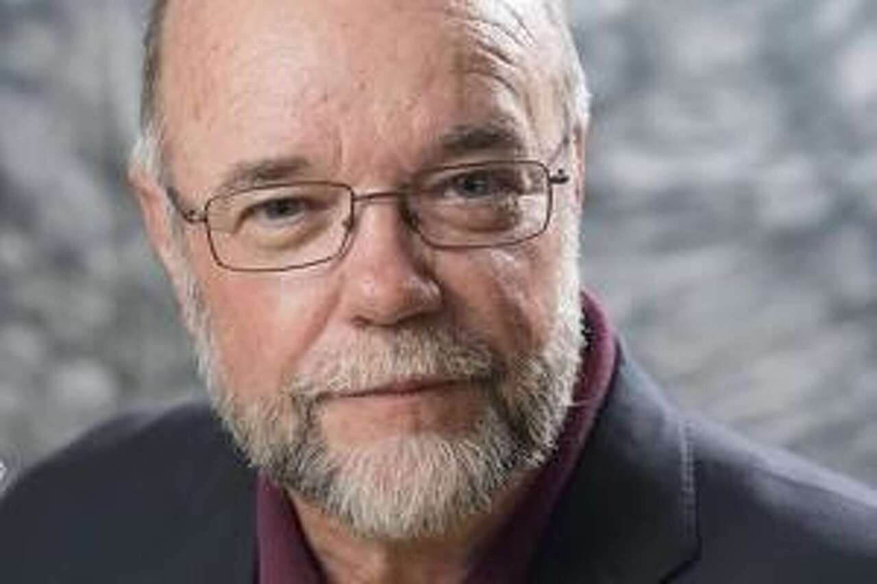 Acclaimed writer, journalist Harrington to speak at Carlinville library