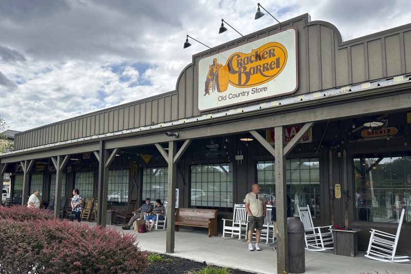 Cracker Barrel ditching modern renovations, rebrands inside stores