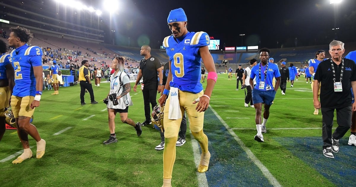 DeShaun Foster addresses lack of chemistry between Nico Iamaleava, UCLA ...