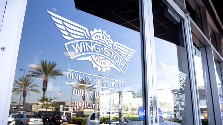 Workers Reveal What It's Really Like To Work At Wingstop